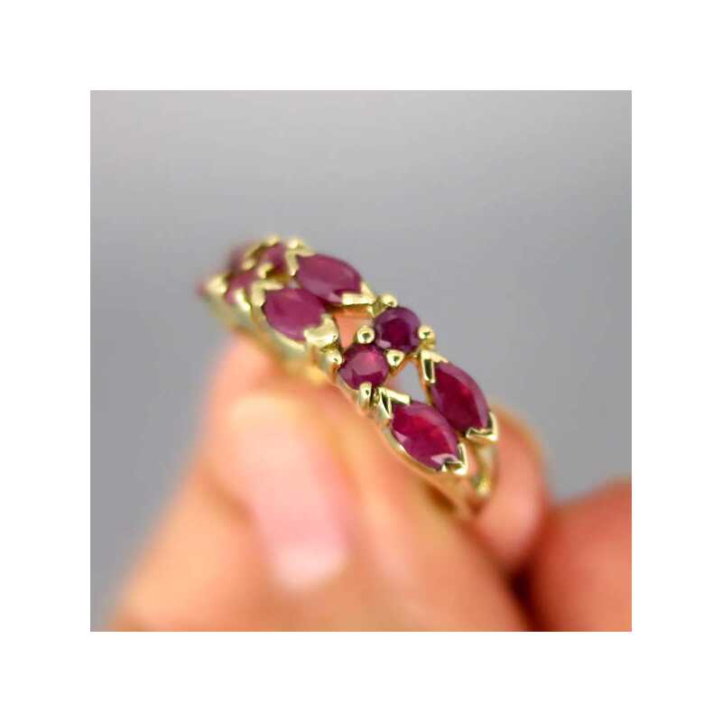 Vintage Damenring mit Rubinen in 585/- Gelbgold, € 390,00